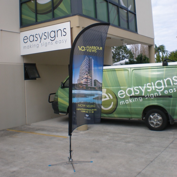 Bow Banners & Flags - Easy Signs