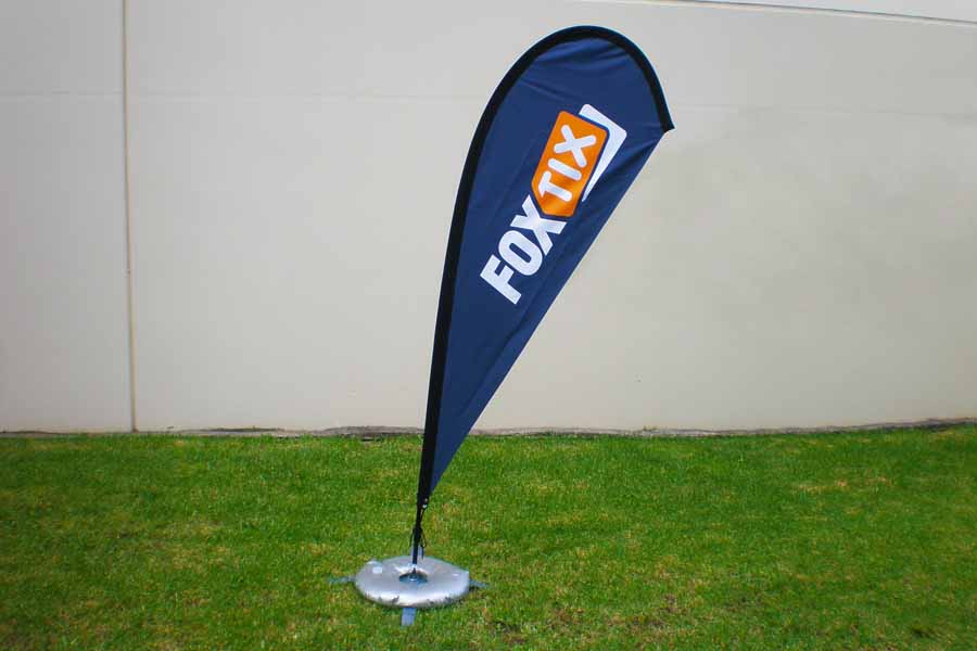 Teardrop Banners & Flags - Easy Signs